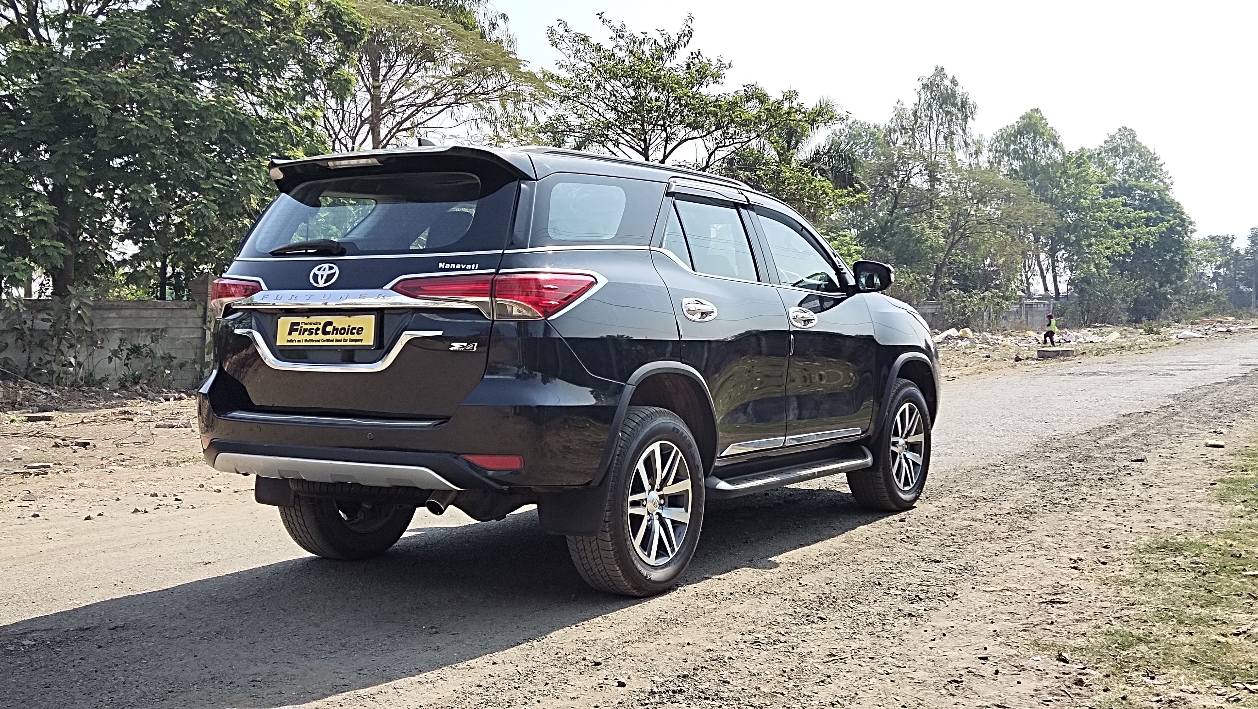 used-toyota-fortuner-sigma-4-in-surat-2017-model-india-at-best-price